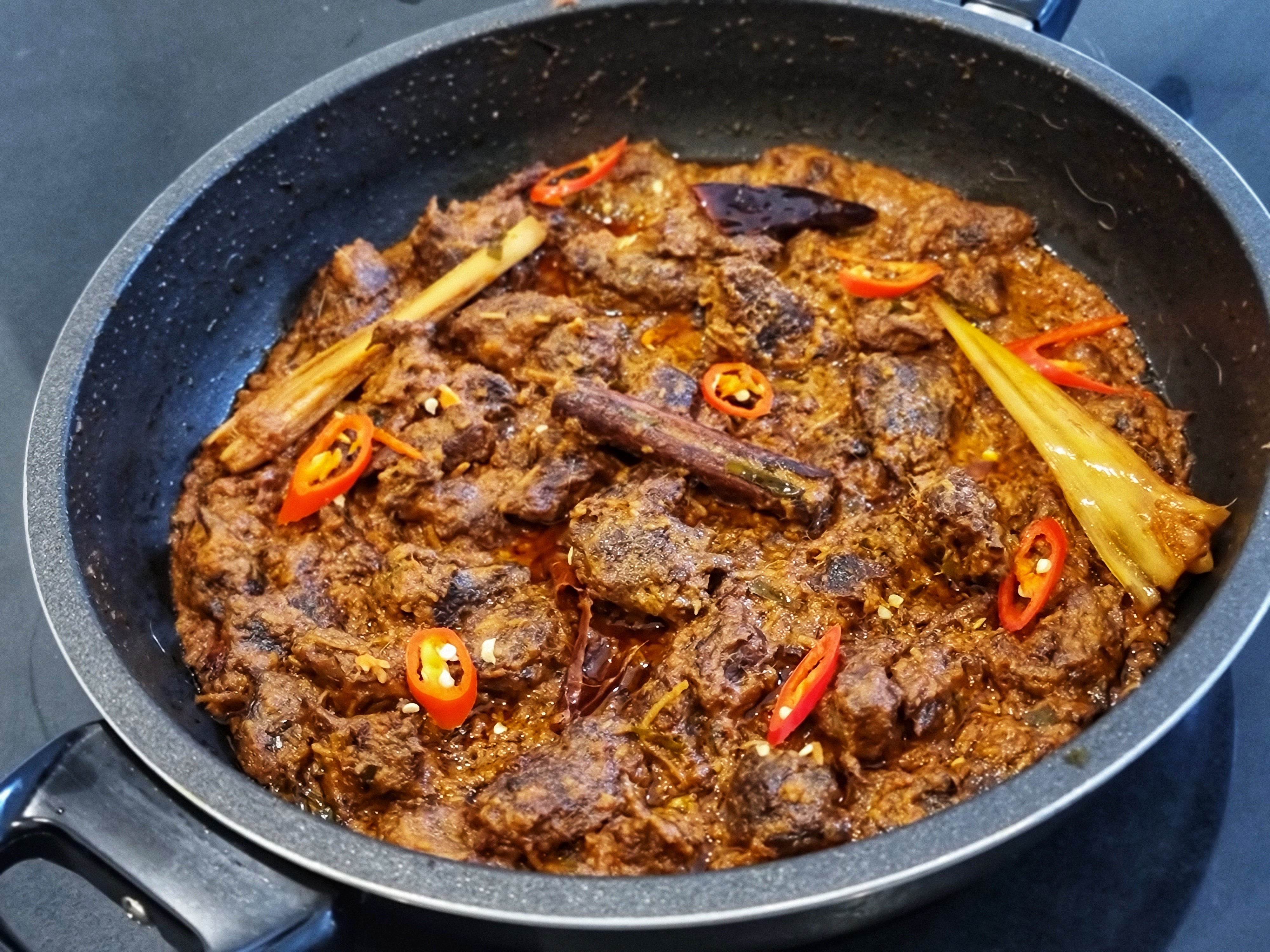 Everything To Know About Rogan Josh Curry Sauce? – Tully'z Kitchen